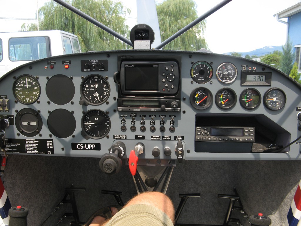 Panel G 296 – ICOM-Radio- G-Transponder | AVIOFOX.de